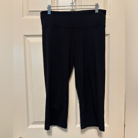 Balance Collection | Pants & Jumpsuits | Balance Collection Capri ...